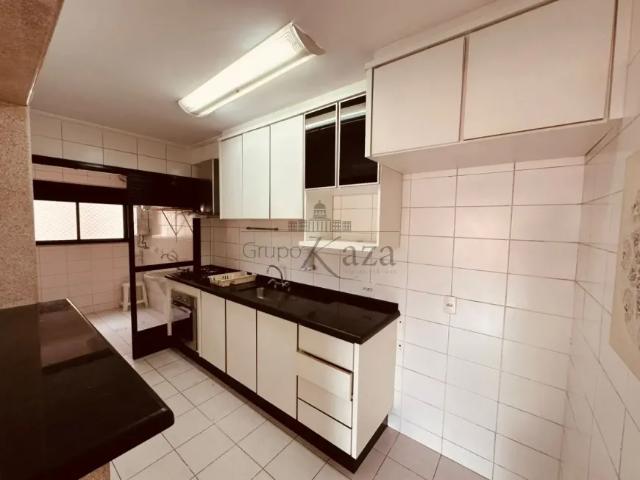 Apartamento Cidade São Francisco 3 Dormitórios 86m²