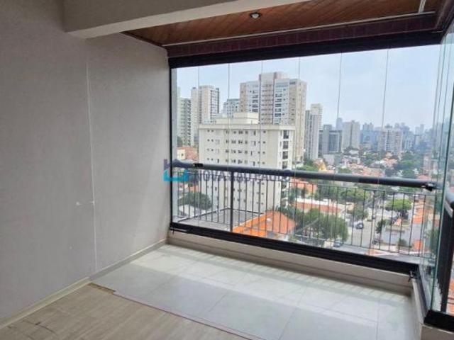 Apartamento com 3 dorm, 1 suíte, sala com sacada e 1 vaga