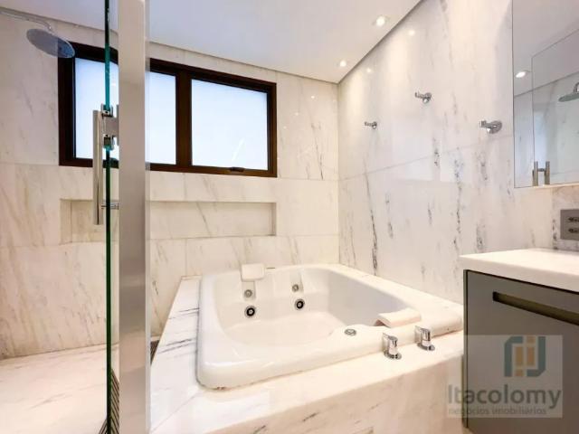 Apartamento com 3 dormitórios à venda, 285 m² por R$ 5.500.000,00 Alphaville Barueri/SP