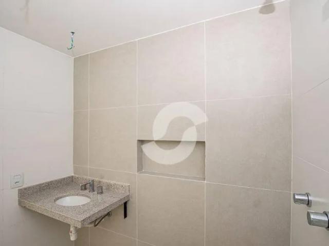 Apartamento com 3 dormitórios à venda, 105 m² por R$ 1.330.000,00 Piratininga Niterói/RJ