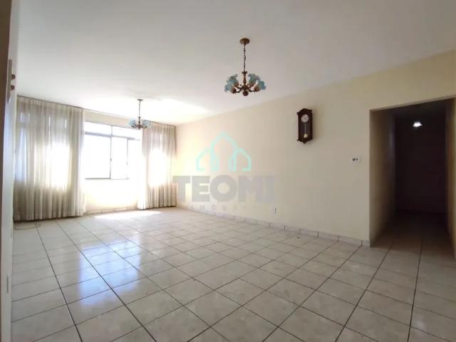Apartamento com 3 dormitórios à venda, 121 m² por R$ 375.000,00 Centro Taubaté/SP