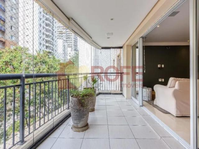 Apartamento com 3 dormitórios à venda, 140 m² por R$ 3.250.000,00 Itaim Bibi São Paulo/SP