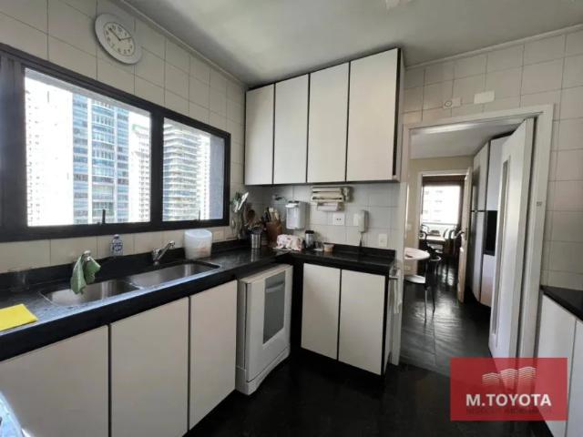 Apartamento com 3 dormitórios à venda, 220 m² por R$ 6.400.000,00 Itaim Bibi São Paulo/SP