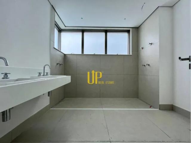 Apartamento com 3 dormitórios à venda, 231 m² por R$ 7.000.000,00 Itaim Bibi São Paulo/SP