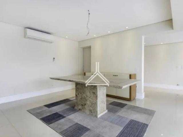 Apartamento com 3 dormitórios à venda, Vila Nova Conceição São Paulo/SP