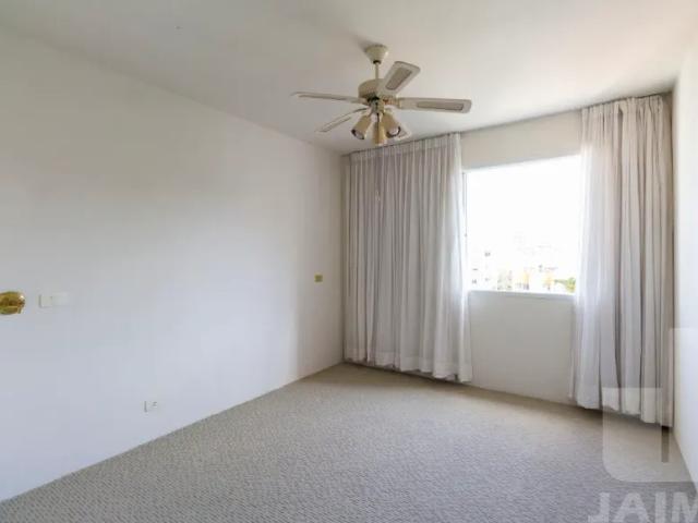 Apartamento com 3 dormitórios e 2 suítes em Higienópolis