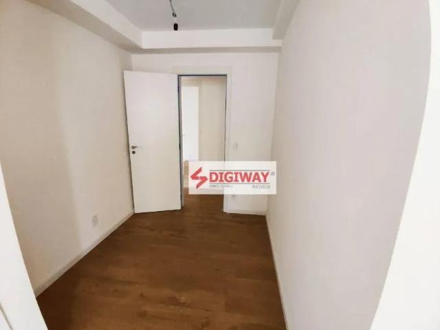 Apartamento com 3 dormitórios e 3 suítes à venda na Vila Mariana