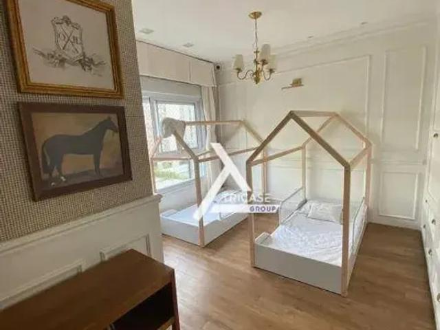 Apartamento com 3 dormitórios para alugar, 224 m² por R$ 30.200/mês