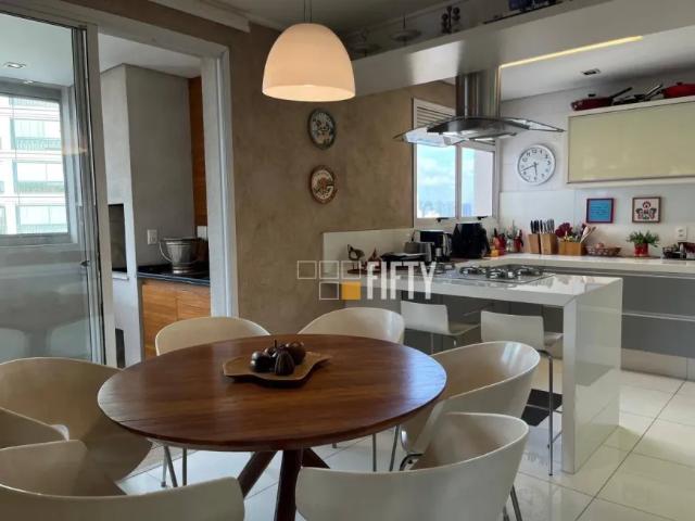 Apartamento com 3 dormitórios para alugar, 238 m² Brooklin São Paulo/SP