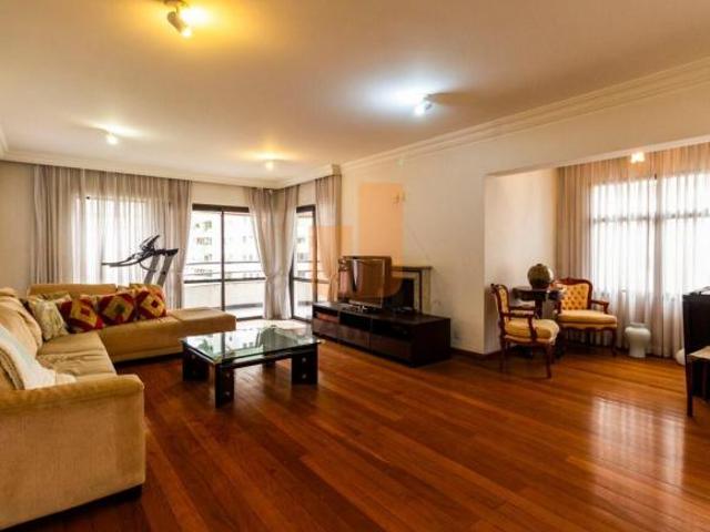 Apartamento com 3 Dormitórios 4 Vagas em Higienópolis