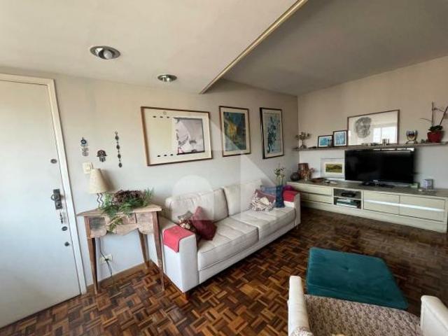 Apartamento com 3 dormitórios, 1 suíte na Santa Cecília