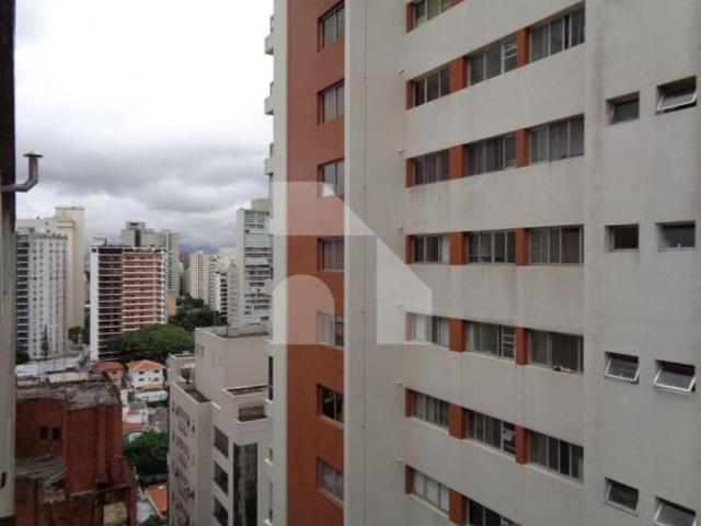 Apartamento com 3 dormitórios, 1 suíte, na Santa Cecília