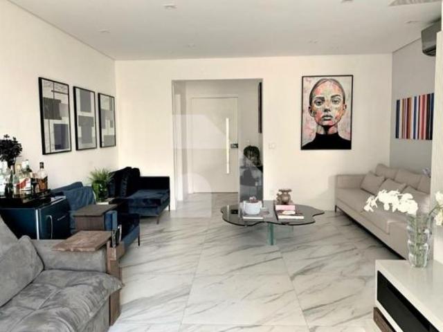 Apartamento com 3 dormitórios, 1 suíte na Santa Cecília