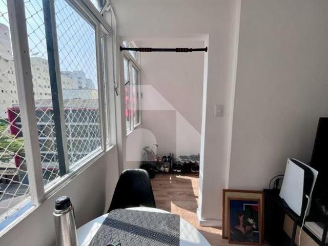 Apartamento com 3 dormitórios, 1 suíte na Santa Cecília, excelente localização