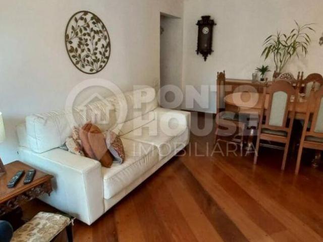 Apartamento com 3 dormitórios, 1 suíte e 2 vagas no bairro Vila Gumercindo