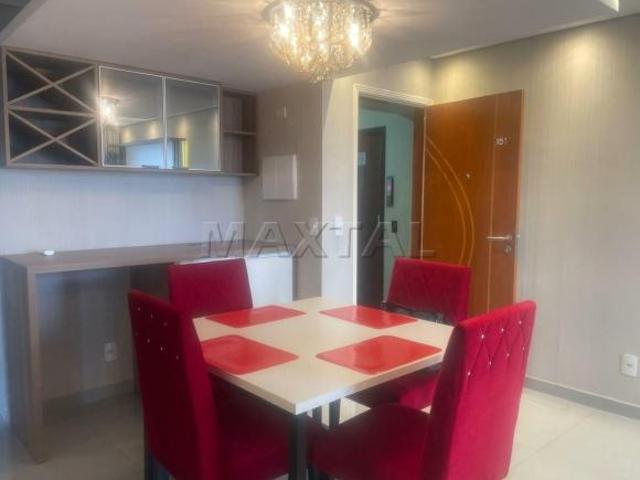Apartamento com 3 dormitórios, 1 suíte, 2 banheiros, 1 vaga, 68m² todo reformado