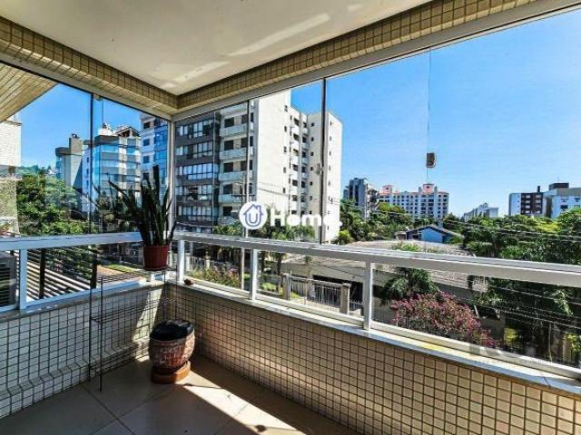 Apartamento com 3 Dormitórios 1 suíte 3 Banheiros 152,28m²