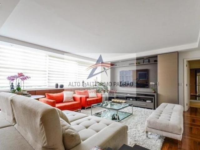 Apartamento com 3 dormitórios 2 vagas a venda no Jardim Europa