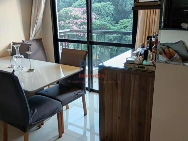 Apartamento com 3 dormitórios 2 vagas a venda no Morumbi