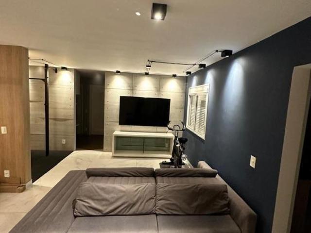 Apartamento com 3 dormitórios 2 vagas a venda no Morumbi