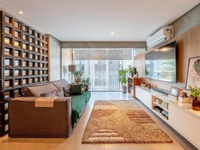 Apartamento com 3 Dormitórios, 2 vagas cobertas no Jardim Sabará