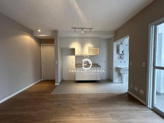 Apartamento com 3 dormitórios, 2 vagas e sol da tarde — 81 m²