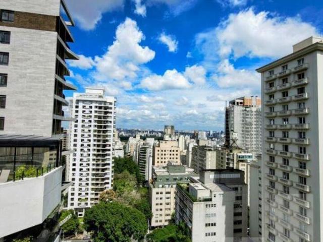 Apartamento com 3 Dormitórios 2 Vagas em Cerqueira César