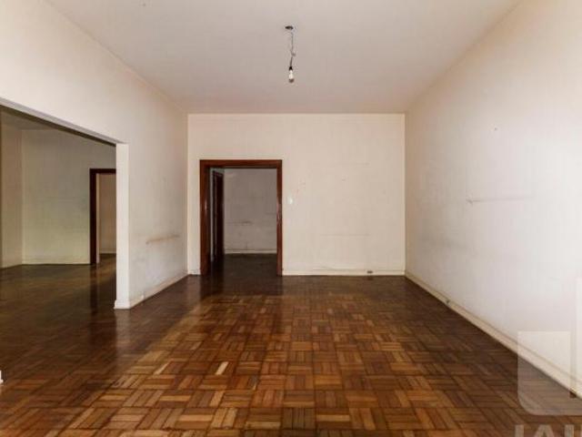 Apartamento com 3 Dormitórios 2 Vagas em Higienópolis