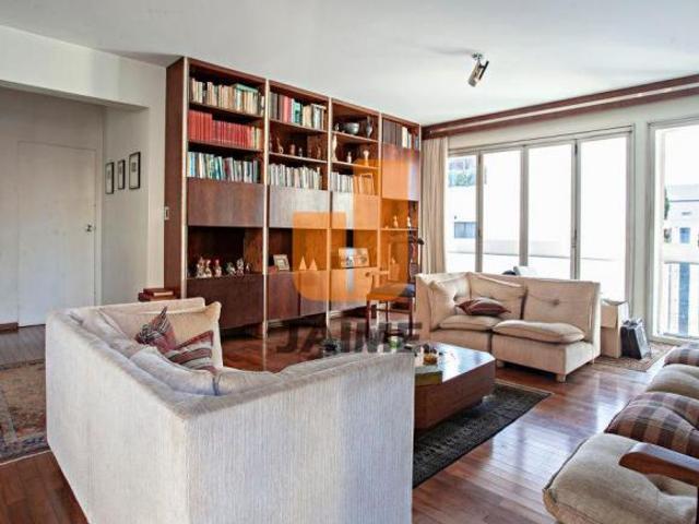 Apartamento com 3 Dormitórios 2 Vagas em Higienópolis