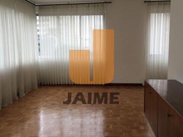 Apartamento com 3 Dormitórios 2 Vagas em Higienópolis
