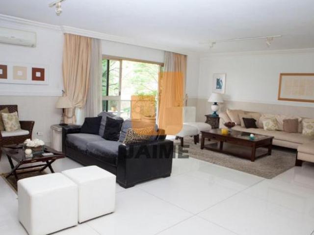 Apartamento com 3 Dormitórios 2 Vagas em Higienópolis