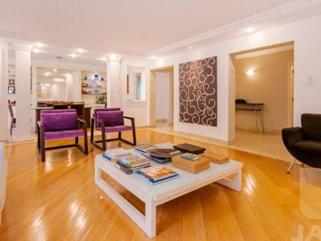 Apartamento com 3 Dormitórios 2 Vagas em Higienópolis predio com janelao