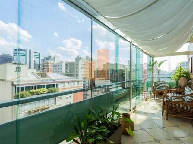 Apartamento com 3 Dormitórios 2 Vagas en Higienópolis