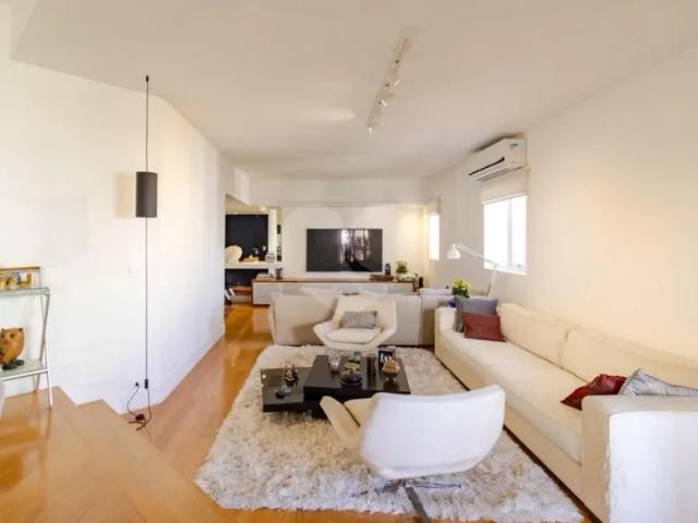 Apartamento com 3 dormitórios, 3 suítes, 3 vagas, 217 m² itaim bibi