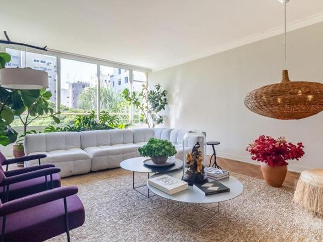Apartamento com 3 Dormitórios 3 Vagas em Higienópolis