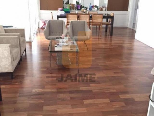 Apartamento com 3 Dormitórios 3 Vagas em Santa Cecilia