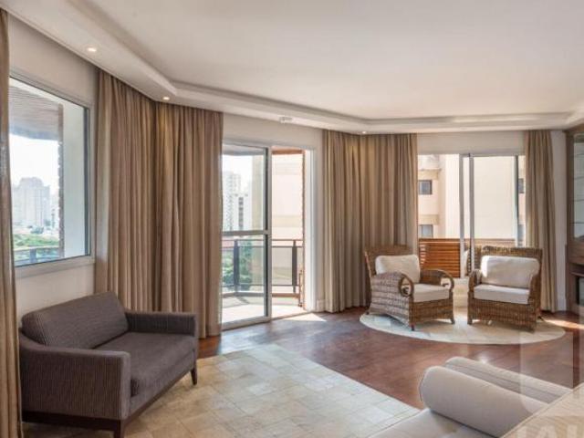 Apartamento com 3 Dormitórios 3 Vagas em Vila Nova Conceição