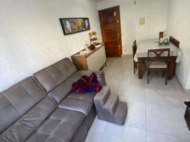 Apartamento com 3 dormitórios, uma vaga de garagem