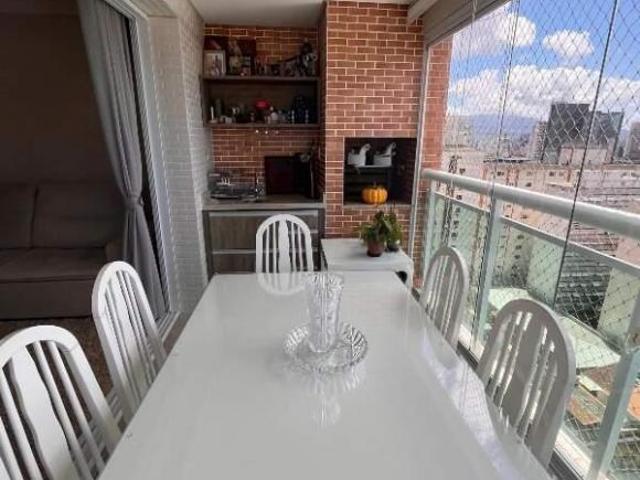 Apartamento com 3 dormitórios, vista mar e 2 vagas no Gonzaga