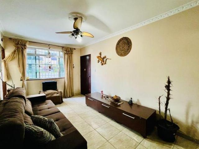 Apartamento com 3 dormitórios à venda na Ponta da Praia!