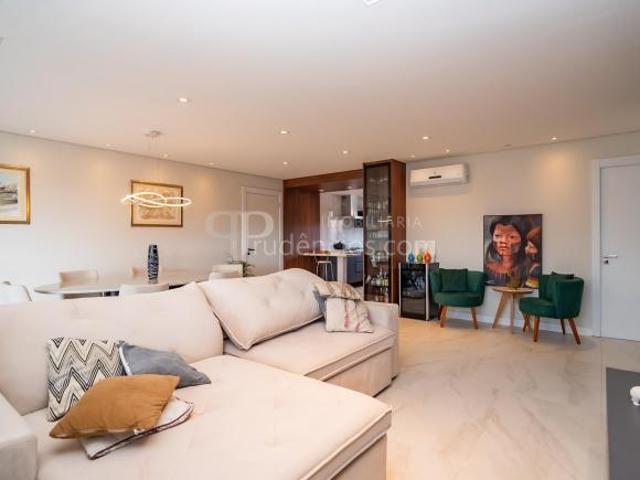 Apartamento com 3 dormitórios à venda no bairro Ahú CURITIBA PR