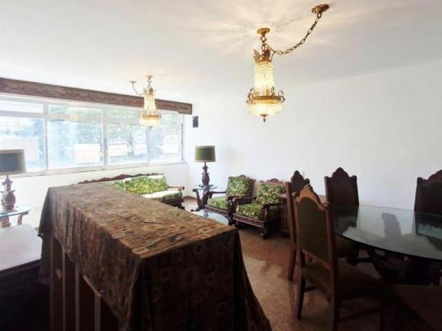 Apartamento com 3 dormitórios à venda no Gonzaga!