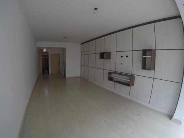Apartamento com 3 dormitórios à venda no Paraiso