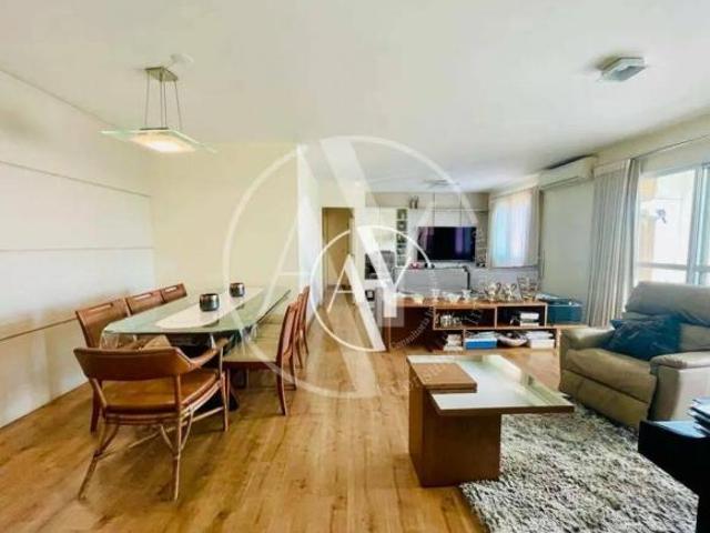 Apartamento com 3 dormitórios à venda no Parque Prado
