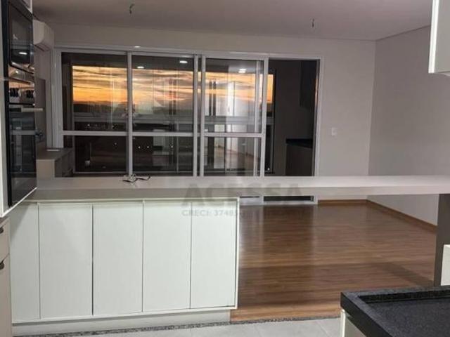 Apartamento com 3 dormitórios à venda por R$ 1.200.000,00 Centro Botucatu/SP