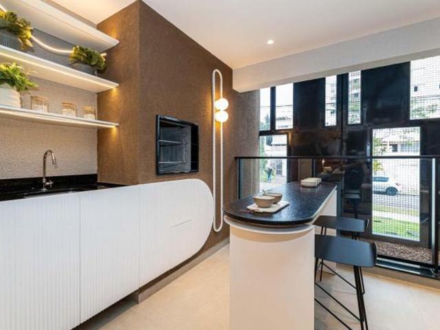 Apartamento com 3 dormitórios à venda, por R$ 1.750.000 Água Verde Curitiba/PR
