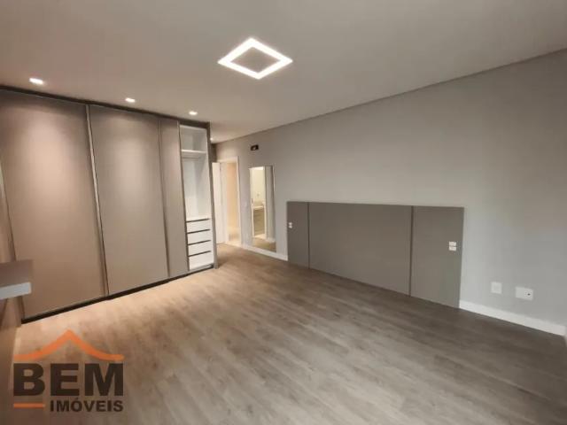 Apartamento com 3 dormitórios à venda Bairro Centro Itajaí | SC