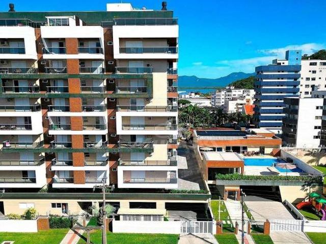 Apartamento com 3 dormitórios à venda por R$ 2.600.000,00 Centro Guaratuba/PR