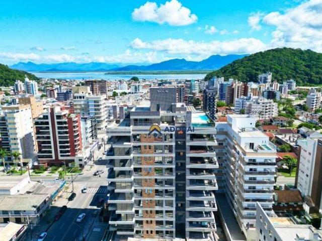 Apartamento com 3 dormitórios à venda por R$ 4.400.000,00 Centro Guaratuba/PR