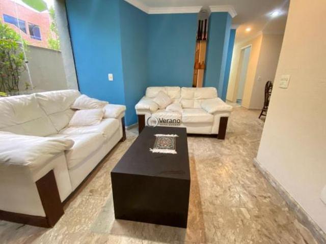 Apartamento com 3 dormitórios à venda, 140 m² por R$ 600.000,00 E